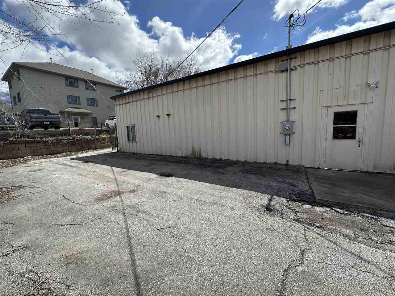 commercial-for-sale-in-iowa-city-iowa-202401990