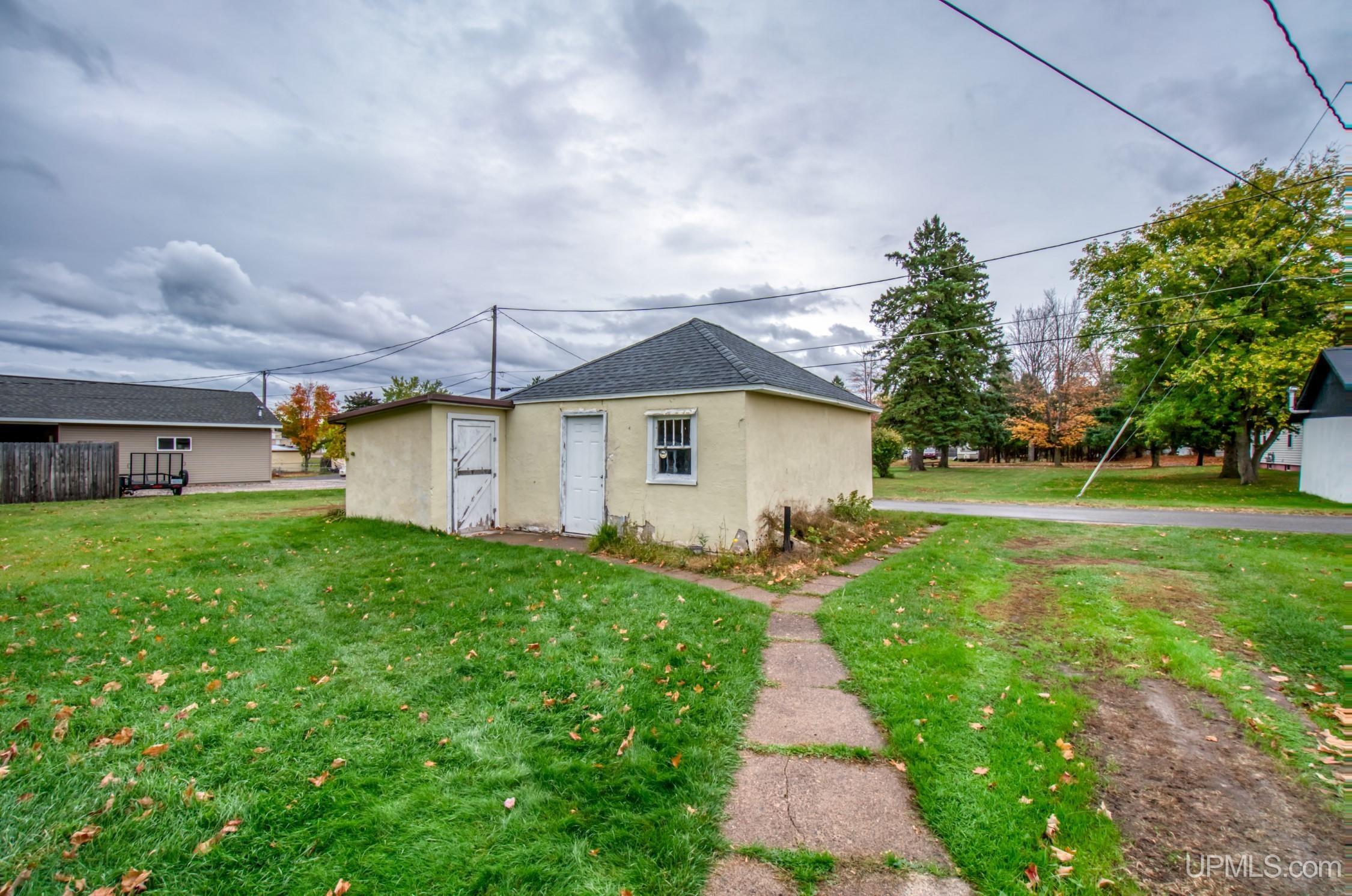 Residential for sale in Kingsford, Michigan, 50125234