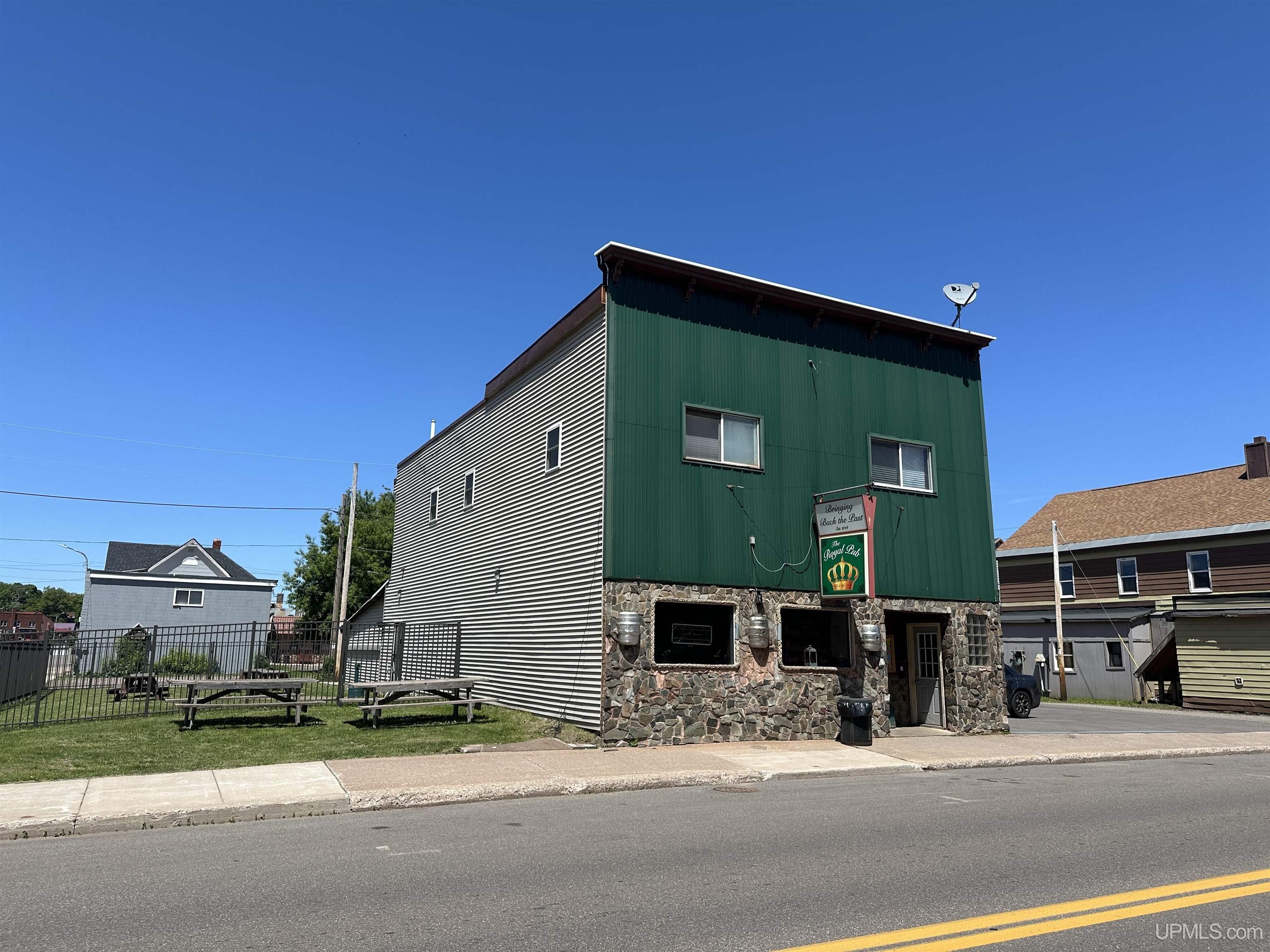 205 E Division Ishpeming, MI 49849 MLS# 50130709 - UPMLS.com