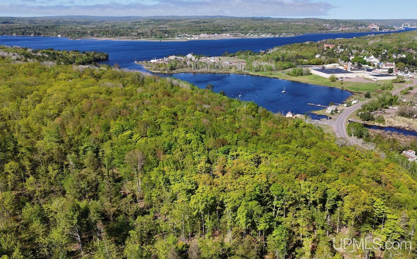 Northern Michigan Land Brokers – Marquette & Houghton