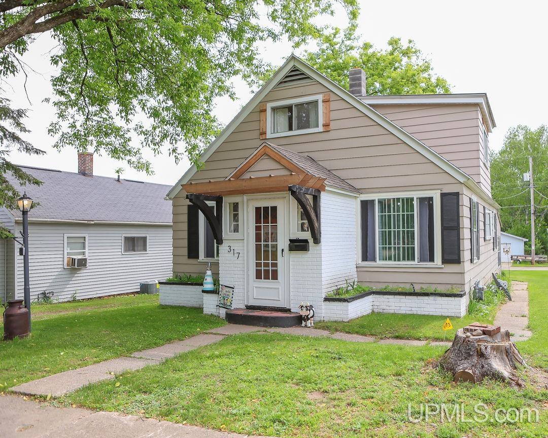 Residential for sale in Kingsford, Michigan, 50145601