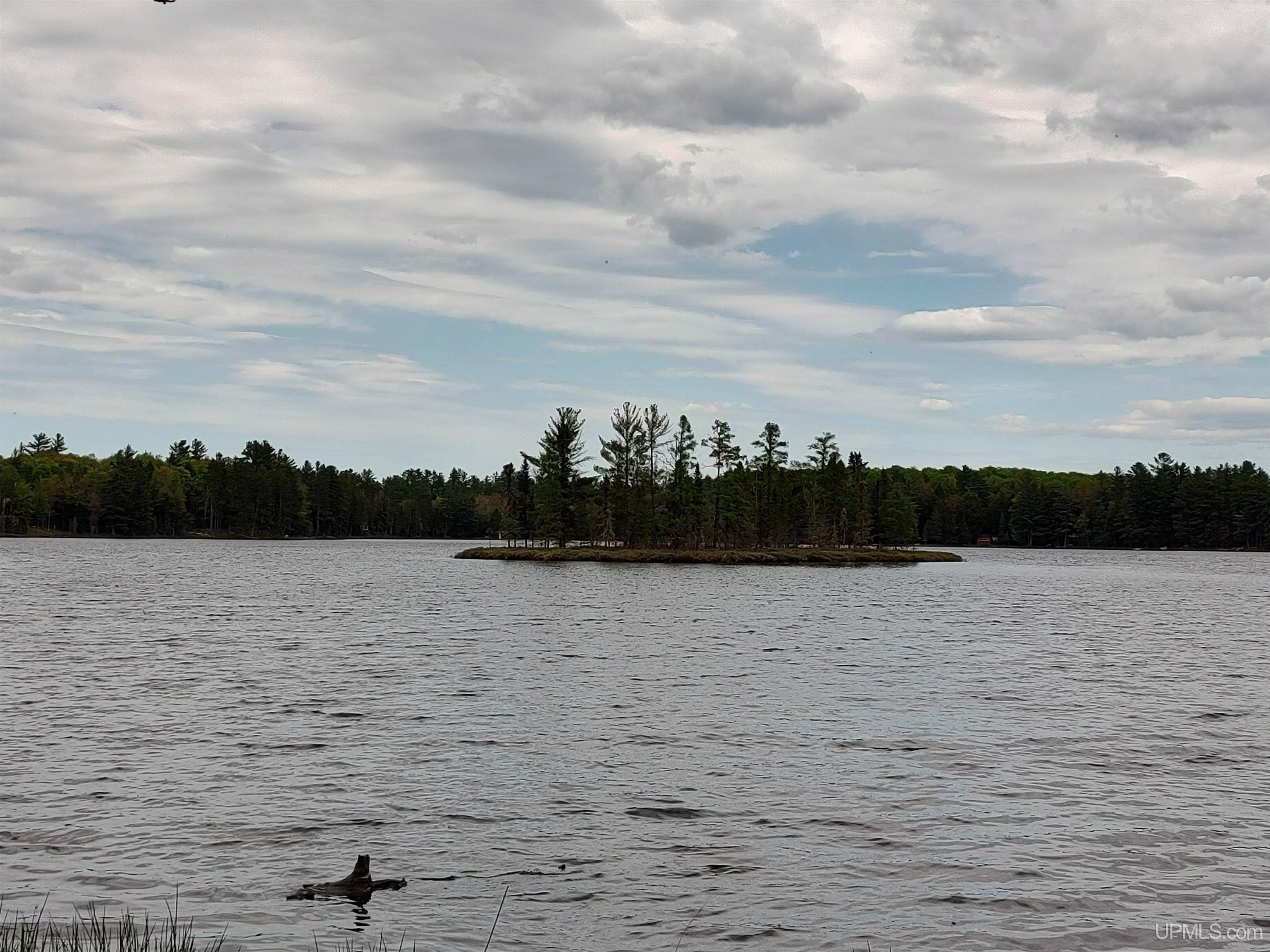 301A-301B Robinson Lake Iron River, MI MLS#50167828 Great Lakes and Land