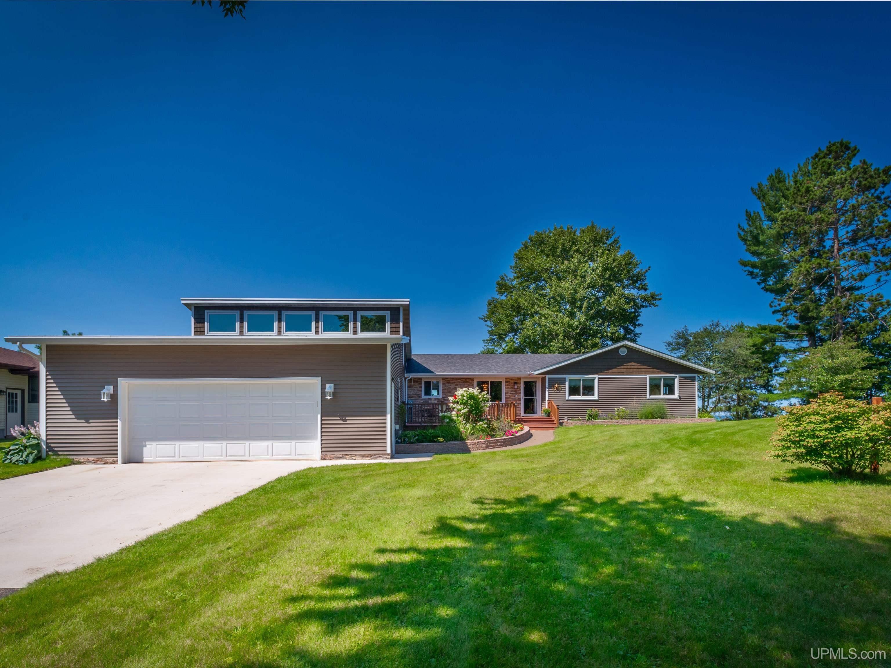 Waterfront Listings | Up North Realty