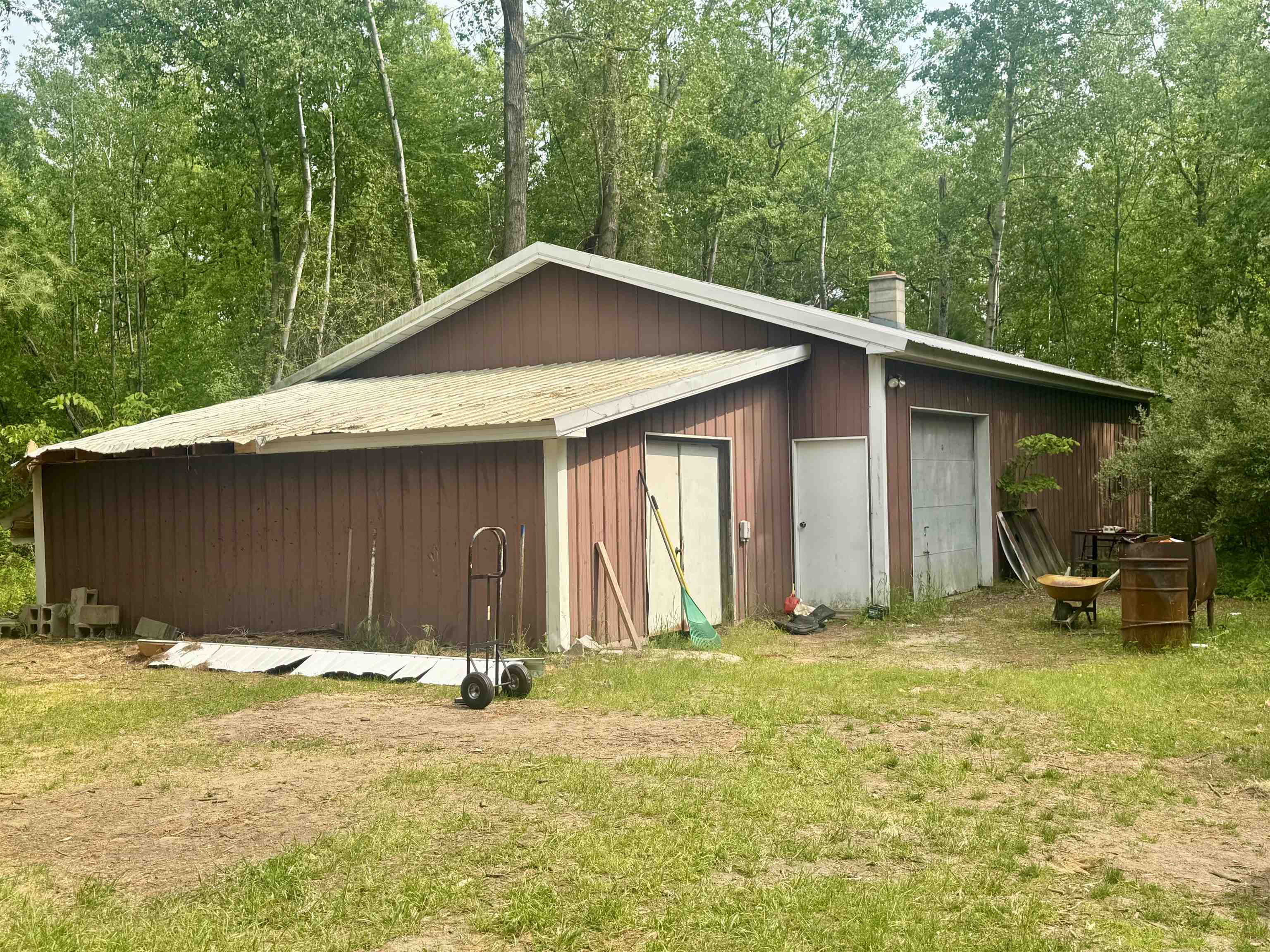 3359 Burgess Rd, Gladwin, MI 48612 | MLS# 60050178216 | Houzeo