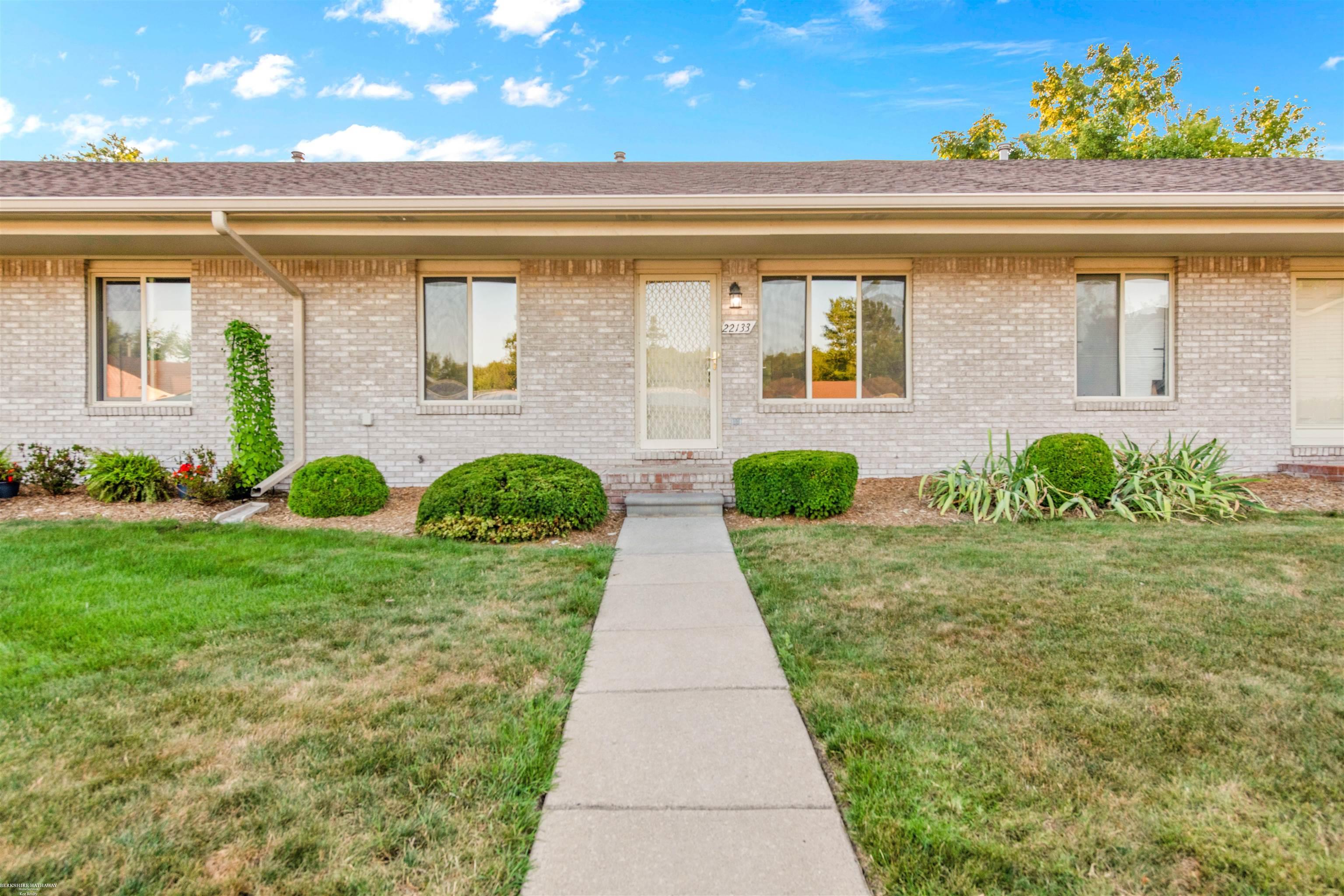 22133 GLENWOOD STREET, CLINTON TOWNSHIP, MI 48035