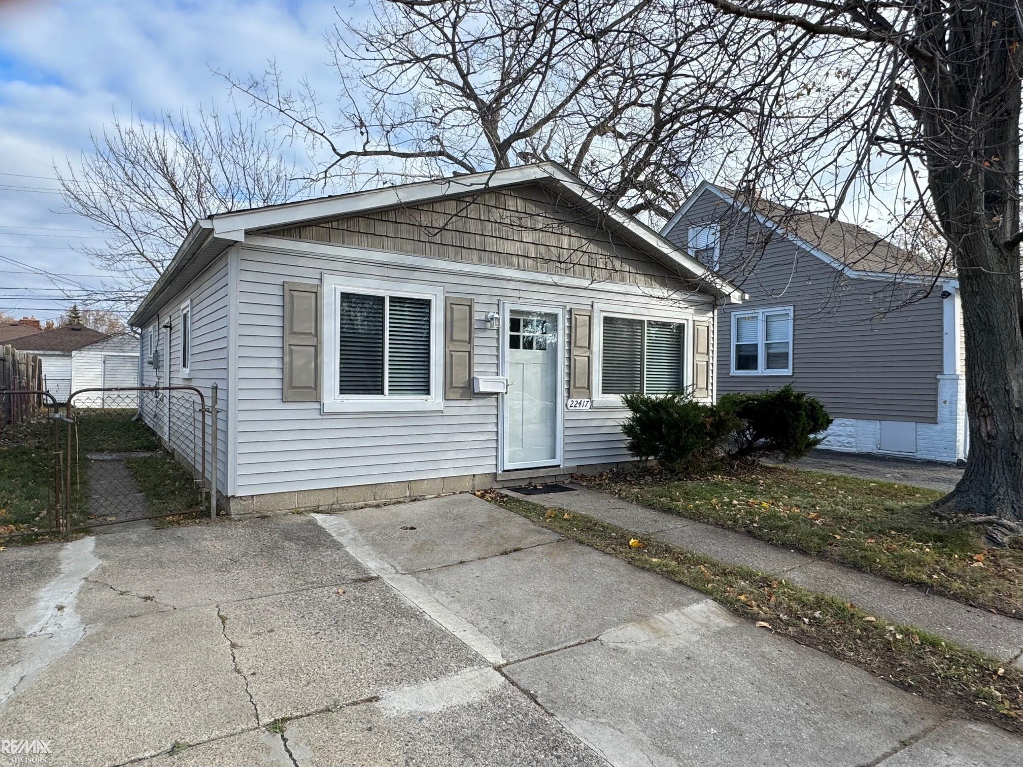 22417 MAXINE STREET, SAINT CLAIR SHORES, MI 48080
