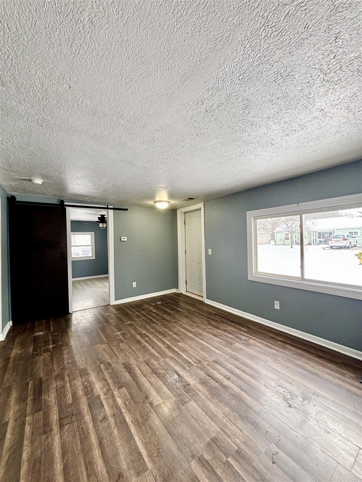 520 W 1st St, Charlotte, MI 48813 | MLS# 70509928 | Houzeo