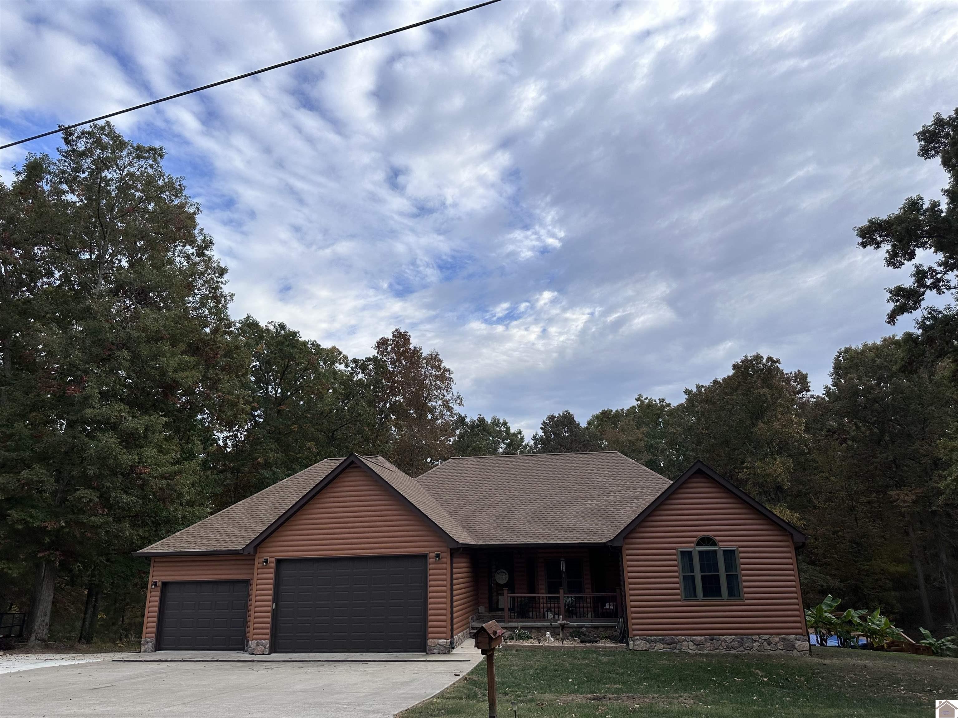 41 Oak Ridge Dr Benton KY 42025 | Sold