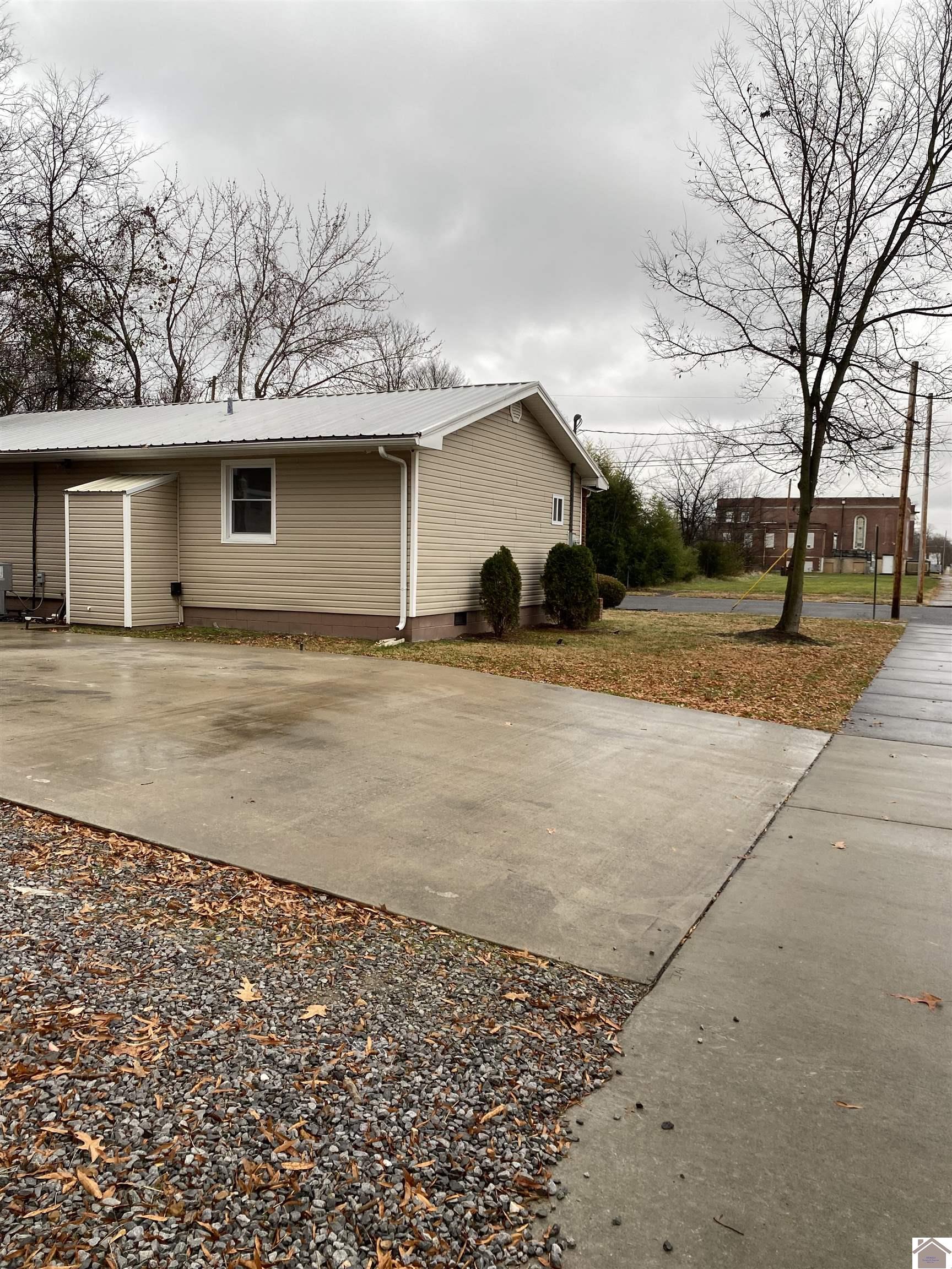 935 Oscar Cross Ave. Paducah KY 42001 | Sold
