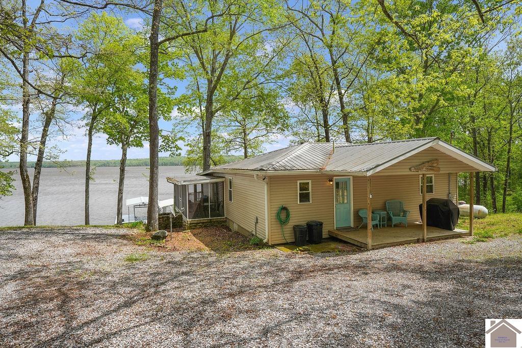 358 Navigator Murray KY 42071 | Sold