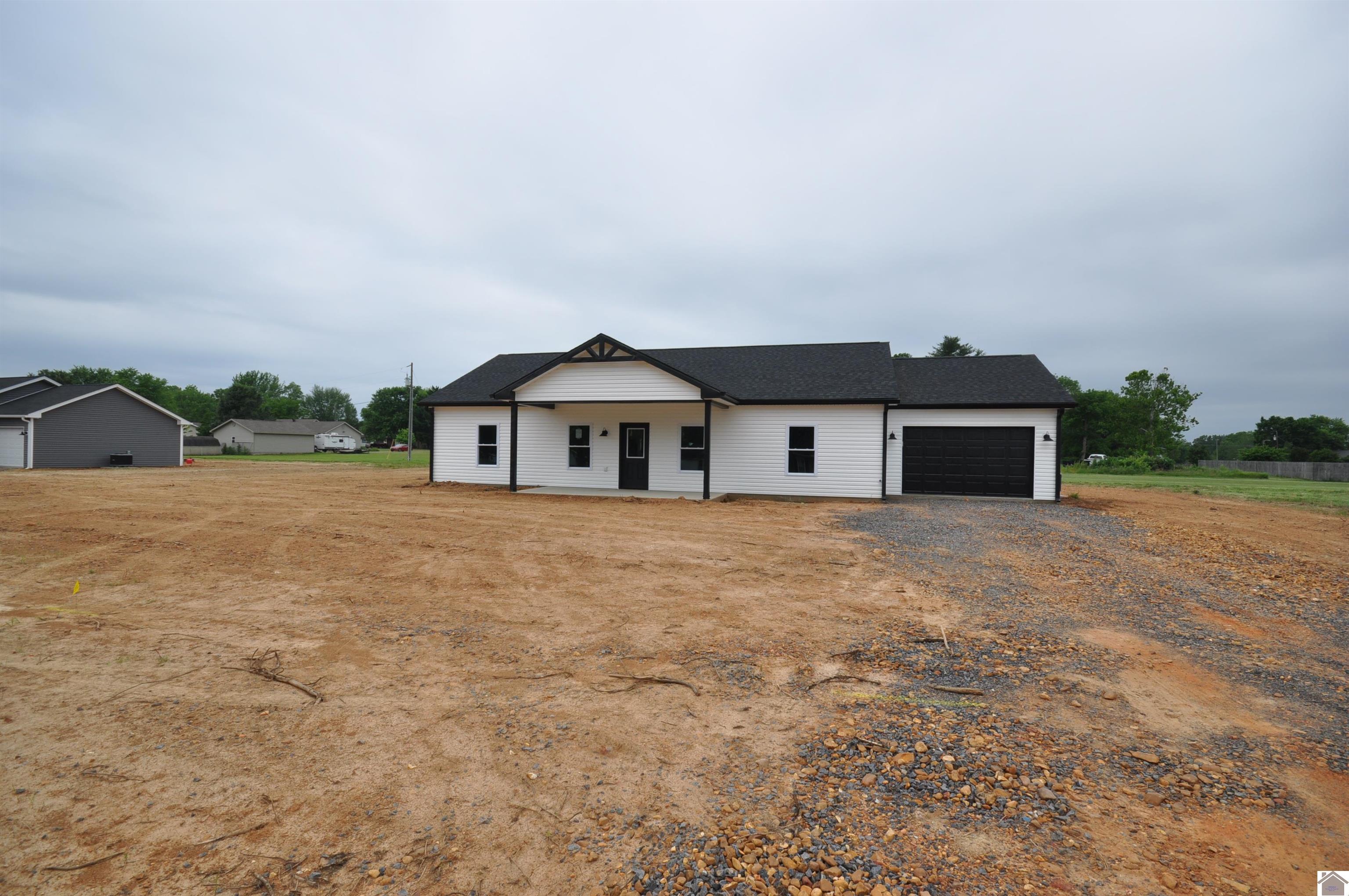 981 Vicksburg Estate Road Benton KY 42025 | Sold