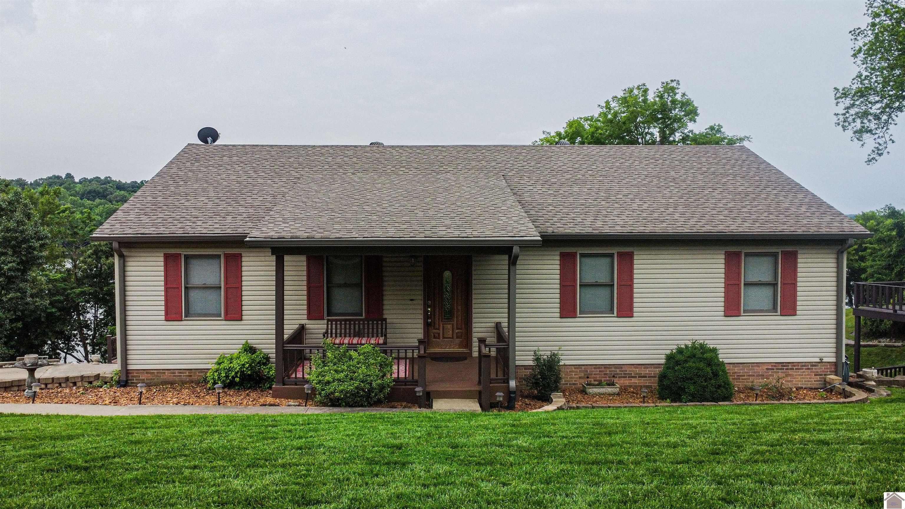 92 Hawk Nest Lane Eddyville KY 42445 | Active