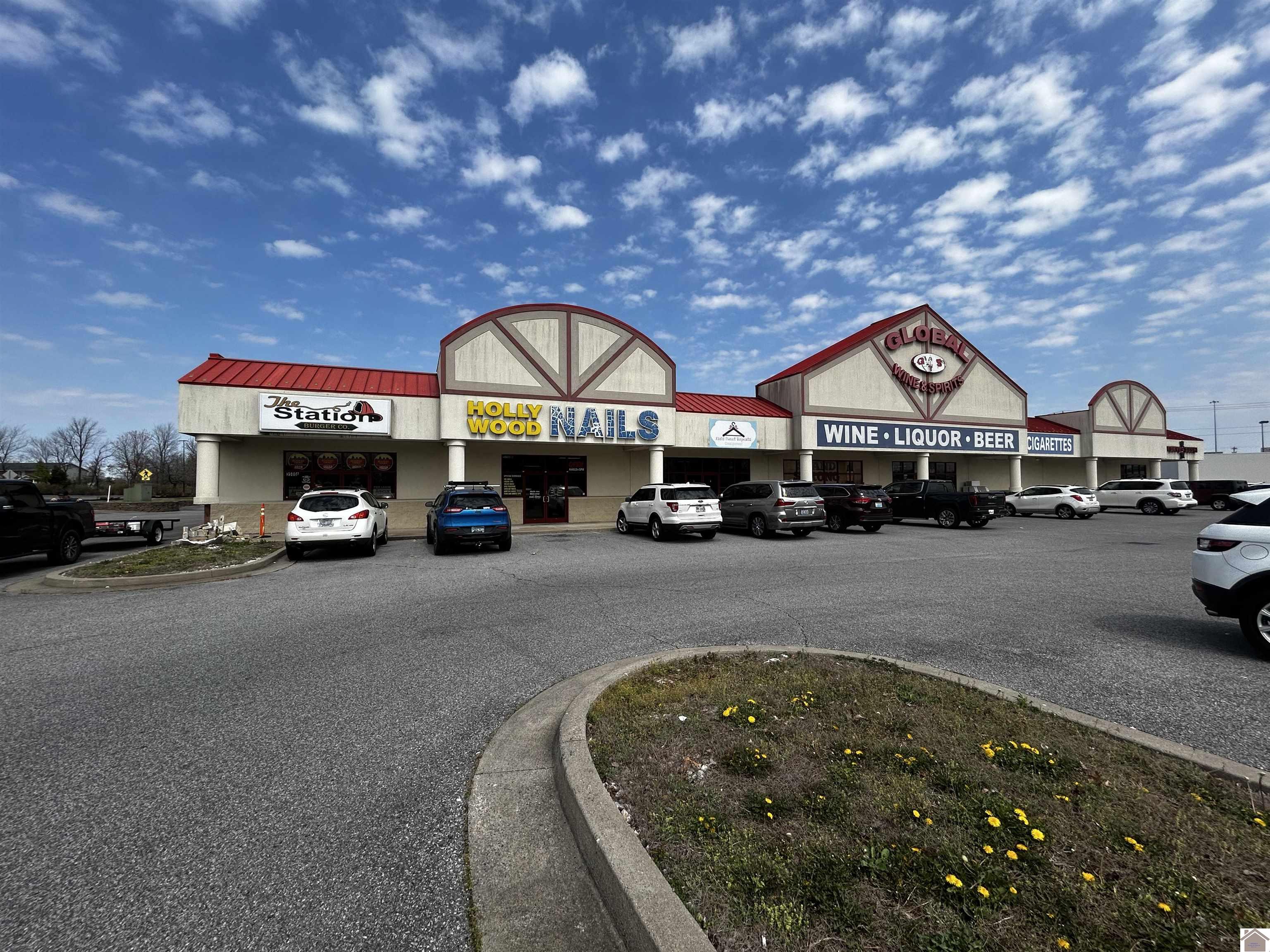 3500 James Sanders Paducah KY 42001 | Active