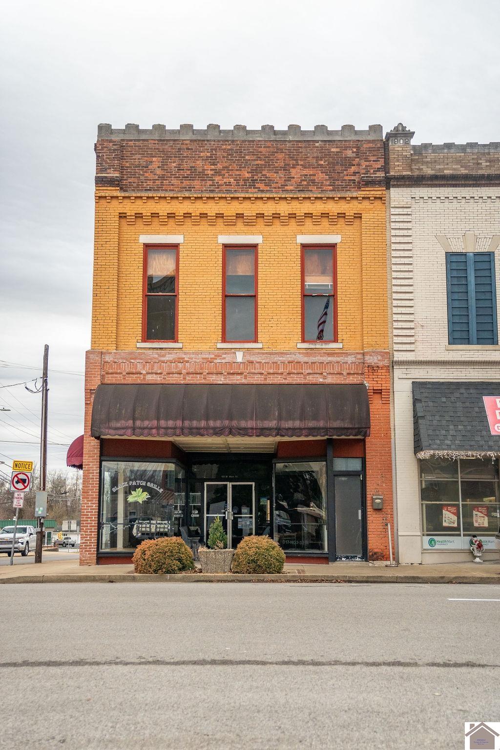 101 W Main St Princeton KY 42445 | Active
