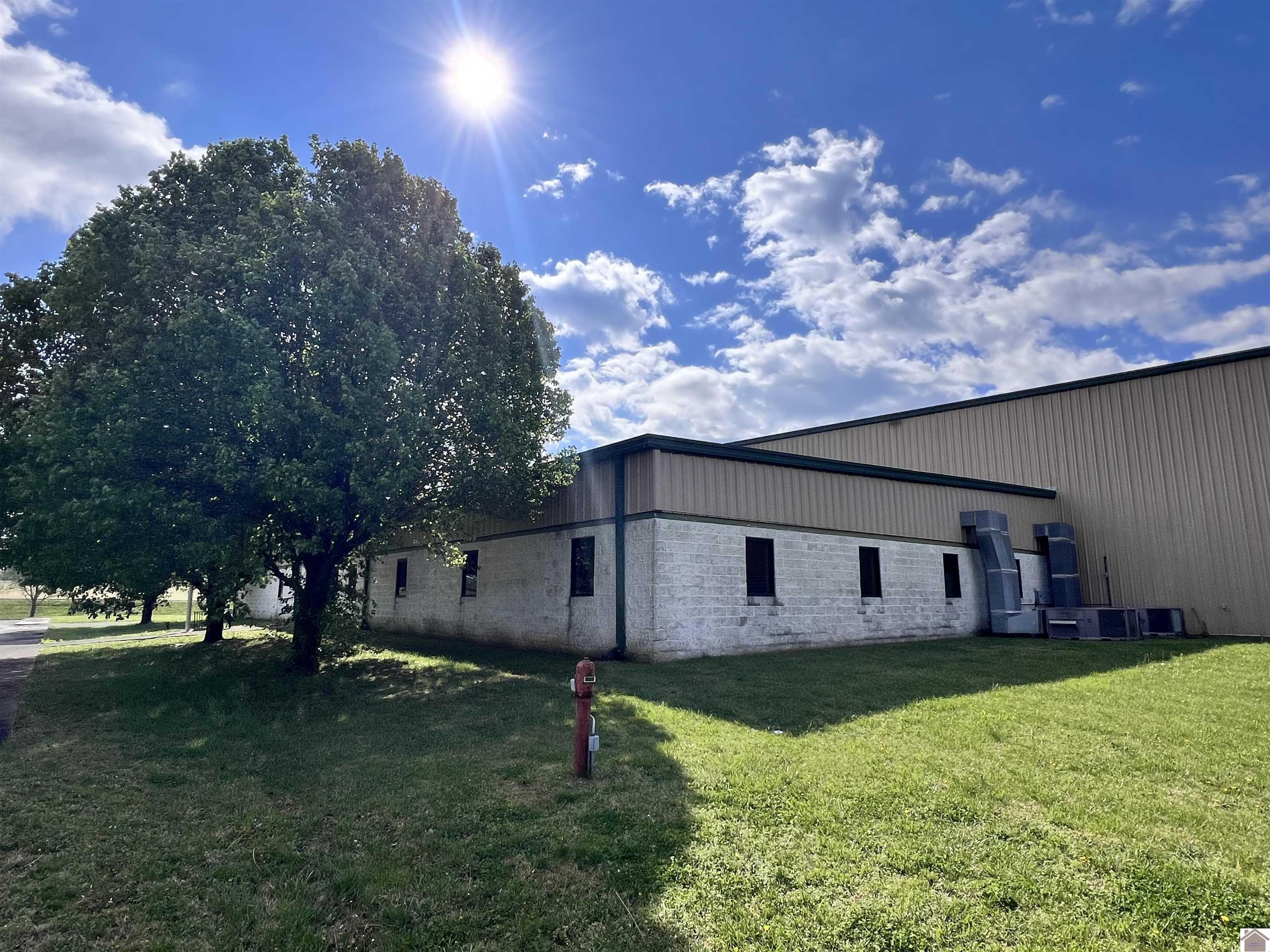 5326 Industrial Park Dr Metropolis IL 62960 | Active