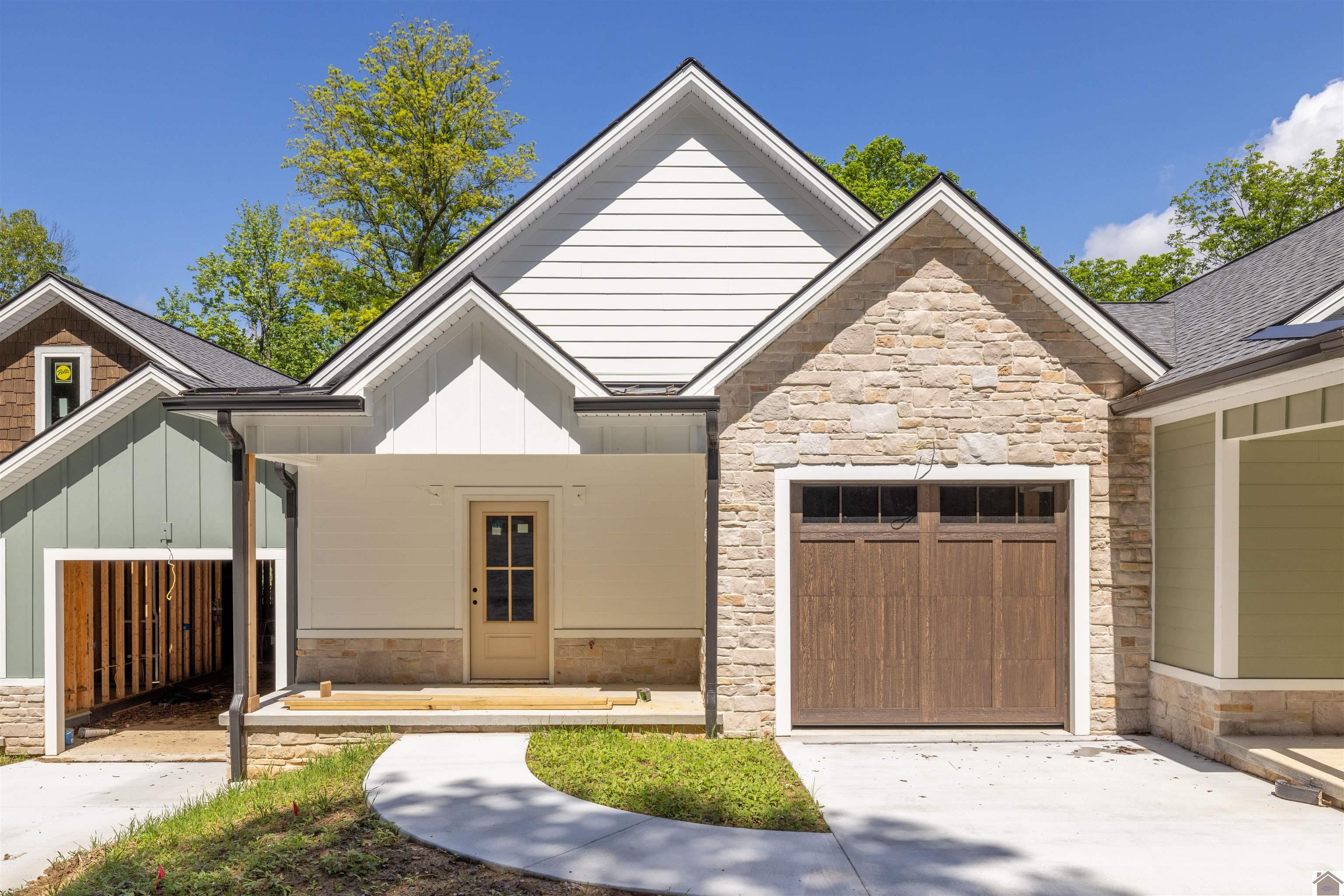 1146 Eagle Rest Dr. Grand Rivers KY 42045 | Active